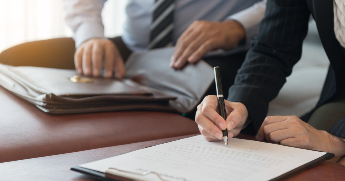 Nieuwe btw-regels voor bemiddeling bij aandelentransacties | Baker Tilly
